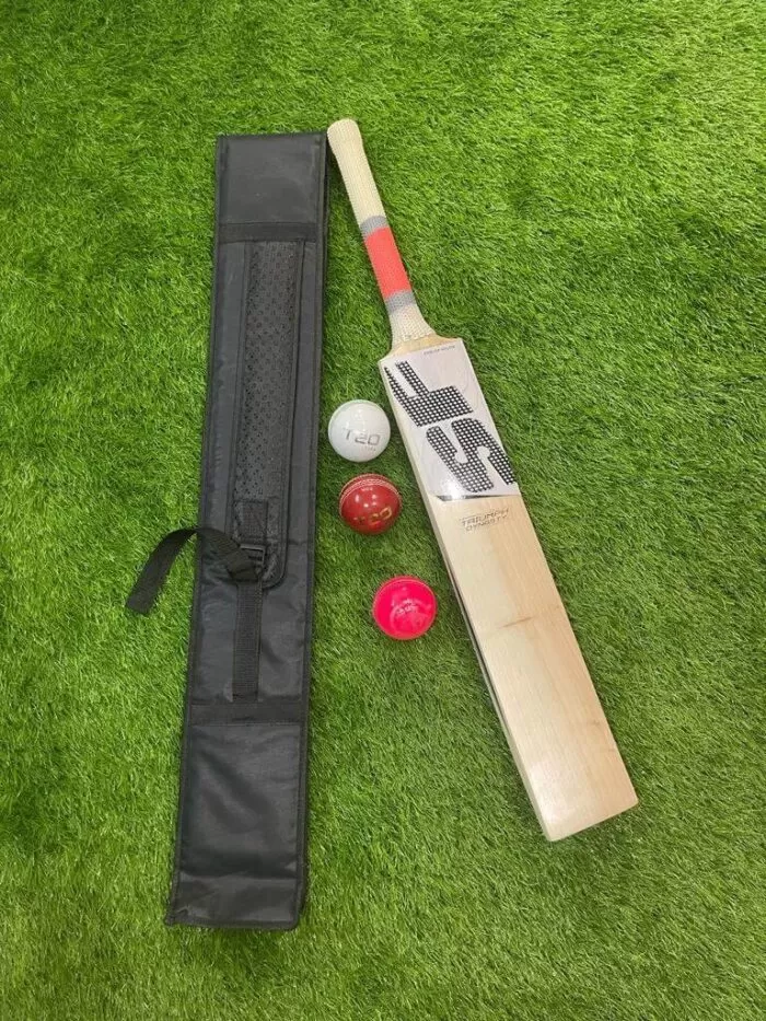 Mastering the Game: Exploring the SF English Willow Bat - Cricket Store